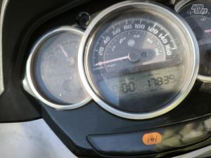 Melns Piaggio MP3 2012 Vilkaviškis, ar dzinēja tilpumu 0.30 L un nobraukumu 18 tūkst. km par 1400 €, foto 5 vietnē AUTOMOTO.COM.LV