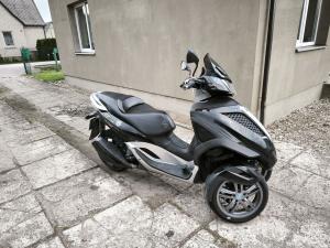 Melns Piaggio MP3 2013 Vilkaviškis, ar dzinēja tilpumu 0.30 L un nobraukumu 17 tūkst. km par 2000 €, foto 6 vietnē AUTOMOTO.COM.LV