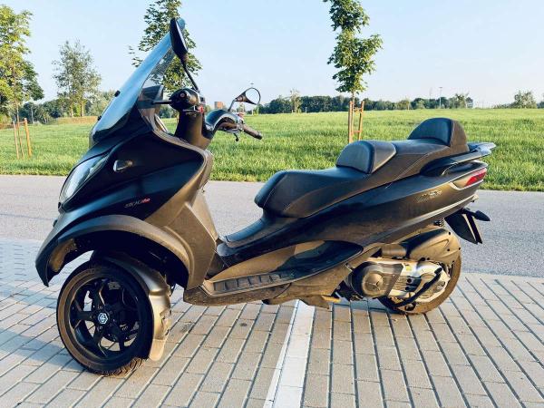 Black Piaggio MP3 2015 in Vilnius, with an engine capacity of 0.50 L and mileage of 23 thousand km for 3250 €, photo 4 on AUTOMOTO.COM.LV