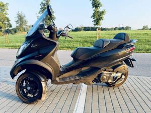 Black Piaggio MP3 2015 in Vilnius, with an engine capacity of 0.50 L and mileage of 23 thousand km for 3250 €, photo 5 on AUTOMOTO.COM.LV