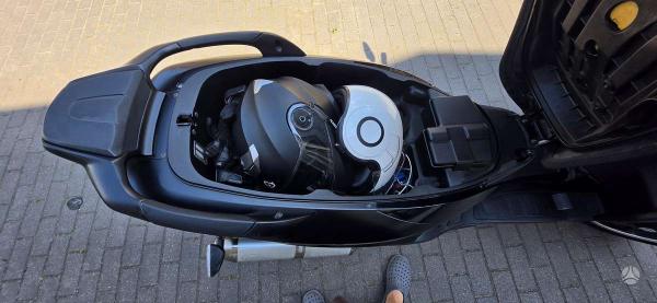 Melns Piaggio MP3 2016 Viļņa, ar dzinēja tilpumu 0.50 L un nobraukumu 42 tūkst. km par 3400 €, foto 6 vietnē AUTOMOTO.COM.LV