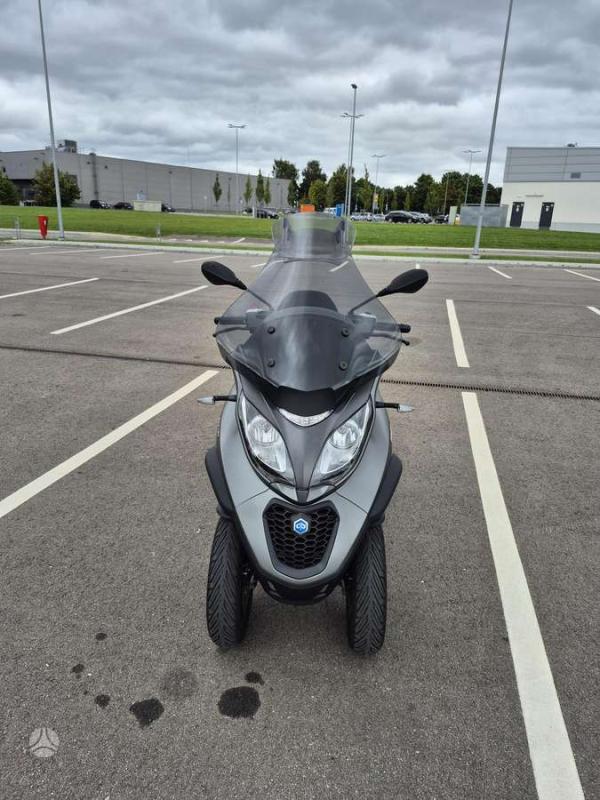 Melns Piaggio MP3 2018 Klaipėda, ar dzinēja tilpumu 0.49 L un nobraukumu 22 tūkst. km par 4200 €, foto 7 vietnē AUTOMOTO.COM.LV