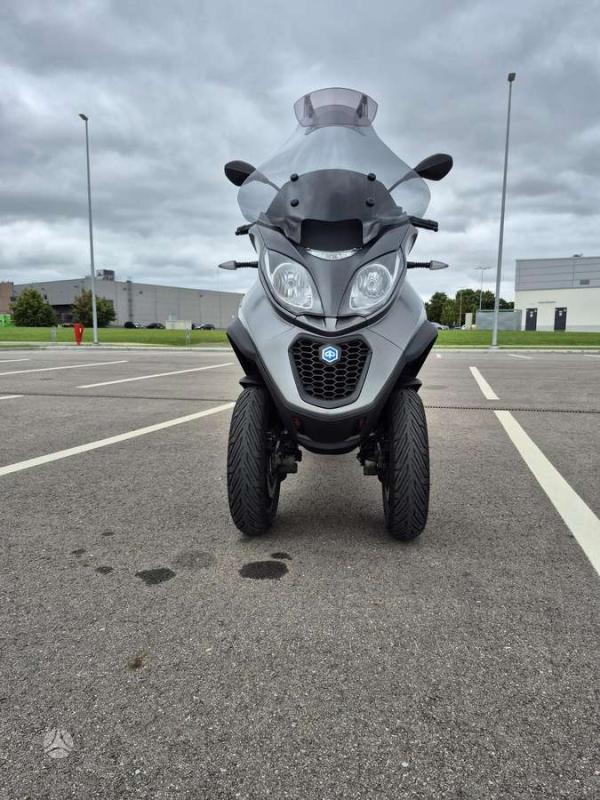 Melns Piaggio MP3 2018 Klaipėda, ar dzinēja tilpumu 0.49 L un nobraukumu 22 tūkst. km par 4200 €, foto 8 vietnē AUTOMOTO.COM.LV