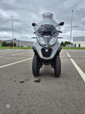 Черный Piaggio MP3 2018 в Клайпеда, объемом двигателя 0.49 л и пробегом 22 тыс. км за 4200 €, фото 9 на AUTOMOTO.COM.LV