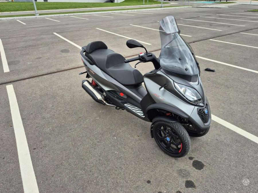 Черный Piaggio MP3 2018 в Клайпеда, объемом двигателя 0.49 л и пробегом 22 тыс. км за 4200 €, фото 21 на AUTOMOTO.COM.LV