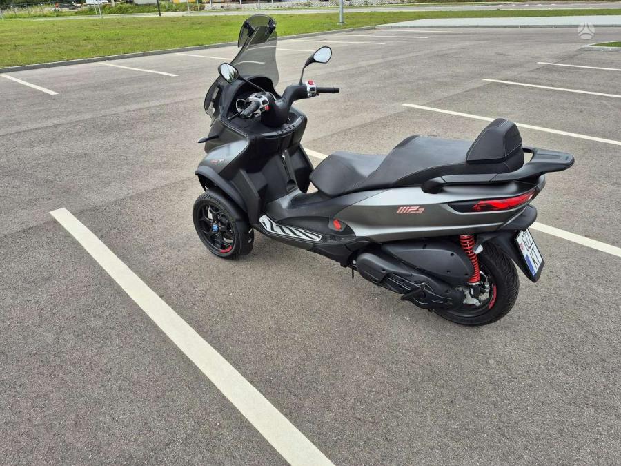 Черный Piaggio MP3 2018 в Клайпеда, объемом двигателя 0.49 л и пробегом 22 тыс. км за 4200 €, фото 25 на AUTOMOTO.COM.LV