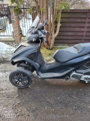 Black Piaggio MP3 2020 in Klaipeda, with an engine capacity of 0.30 L and mileage of 0 thousand km for 3150 €, photo 2 on AUTOMOTO.COM.LV