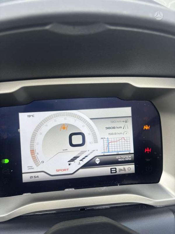 Melns Piaggio MP3 2022 Kauņa, ar dzinēja tilpumu 0.40 L un nobraukumu 10 tūkst. km par 7200 €, foto 4 vietnē AUTOMOTO.COM.LV