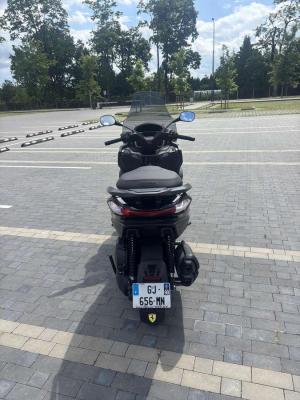 Черный Piaggio MP3 2022 в Каунас, объемом двигателя 0.40 л и пробегом 10 тыс. км за 7200 €, фото 7 на AUTOMOTO.COM.LV