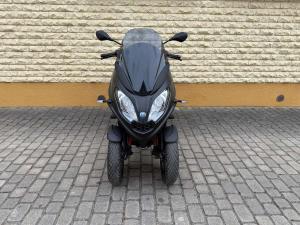 Melns Piaggio MP3 2023 Tauragė, ar dzinēja tilpumu 0.28 L un nobraukumu 7 tūkst. km par 4100 €, foto 5 vietnē AUTOMOTO.COM.LV