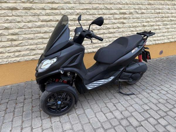 Melns Piaggio MP3 2023 Tauragė, ar dzinēja tilpumu 0.28 L un nobraukumu 7 tūkst. km par 4100 €, foto 8 vietnē AUTOMOTO.COM.LV