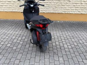Melns Piaggio MP3 2023 Tauragė, ar dzinēja tilpumu 0.28 L un nobraukumu 7 tūkst. km par 4100 €, foto 15 vietnē AUTOMOTO.COM.LV