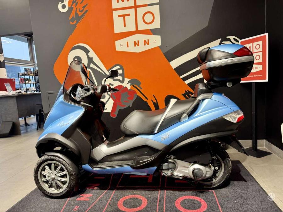 Zils Piaggio MP3 2007 Viļņa, ar dzinēja tilpumu 0.25 L un nobraukumu 19 tūkst. km par 2199 €, foto 4 vietnē AUTOMOTO.COM.LV