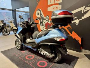 Zils Piaggio MP3 2007 Viļņa, ar dzinēja tilpumu 0.25 L un nobraukumu 19 tūkst. km par 2199 €, foto 5 vietnē AUTOMOTO.COM.LV