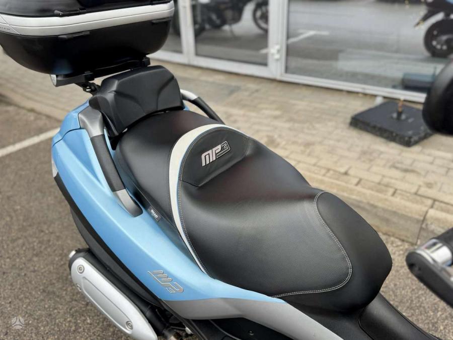 Zils Piaggio MP3 2007 Viļņa, ar dzinēja tilpumu 0.25 L un nobraukumu 19 tūkst. km par 2199 €, foto 16 vietnē AUTOMOTO.COM.LV