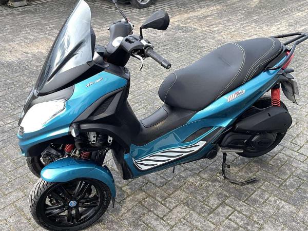Zils Piaggio MP3 2020 Šilalė, ar dzinēja tilpumu 0.30 L un nobraukumu 9 tūkst. km par 3200 €, foto 3 vietnē AUTOMOTO.COM.LV