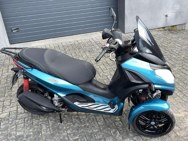 Zils Piaggio MP3 2020 Šilalė, ar dzinēja tilpumu 0.30 L un nobraukumu 9 tūkst. km par 3200 €, foto 5 vietnē AUTOMOTO.COM.LV