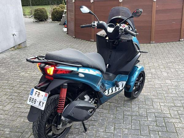 Zils Piaggio MP3 2020 Šilalė, ar dzinēja tilpumu 0.30 L un nobraukumu 9 tūkst. km par 3200 €, foto 8 vietnē AUTOMOTO.COM.LV