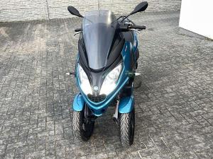 Zils Piaggio MP3 2020 Šilalė, ar dzinēja tilpumu 0.30 L un nobraukumu 9 tūkst. km par 3200 €, foto 9 vietnē AUTOMOTO.COM.LV
