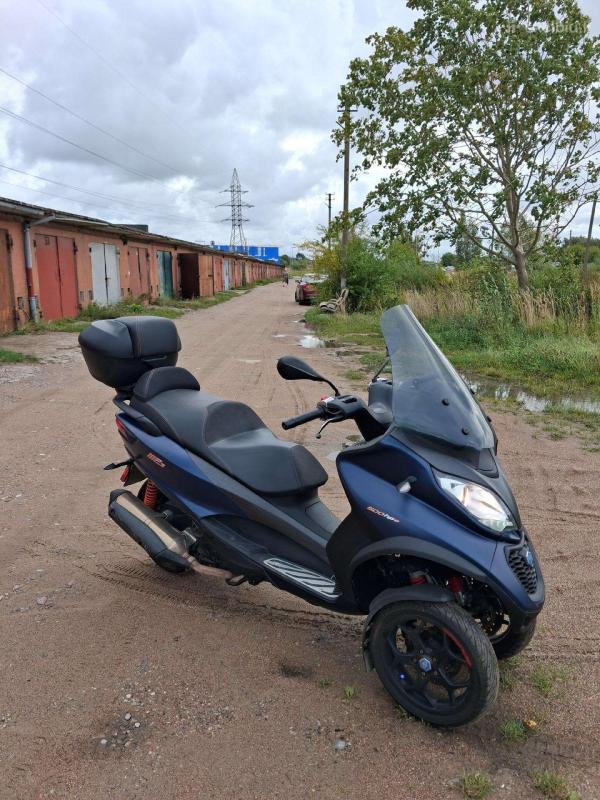 Синий Piaggio MP3 2021 в Клайпеда, объемом двигателя 0.50 л и пробегом 26 тыс. км за 5500 €, фото 3 на AUTOMOTO.COM.LV