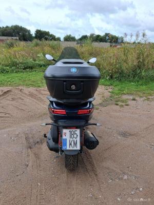 Blue Piaggio MP3 2021 in Klaipeda, with an engine capacity of 0.50 L and mileage of 26 thousand km for 5500 €, photo 5 on AUTOMOTO.COM.LV