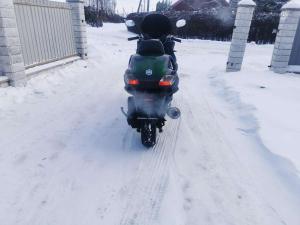 Зеленый Piaggio MP3 2009 в Юрбаркас, объемом двигателя 0.40 л и пробегом 42 тыс. км за 1600 €, фото 10 на AUTOMOTO.COM.LV