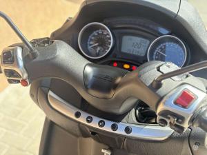 Green Piaggio MP3 2017 in Taurage, with an engine capacity of 0.50 L and mileage of 15 thousand km for 3300 €, photo 16 on AUTOMOTO.COM.LV