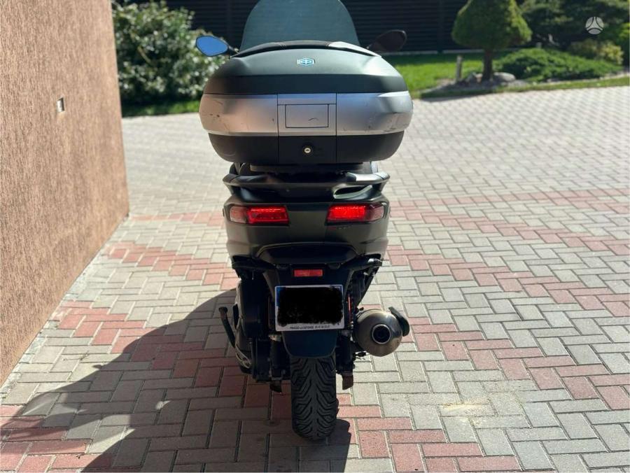Green Piaggio MP3 2017 in Taurage, with an engine capacity of 0.50 L and mileage of 15 thousand km for 3200 €, photo 8 on AUTOMOTO.COM.LV