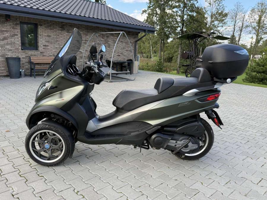 Green Piaggio MP3 2018 in Vilnius, with an engine capacity of 0.50 L and mileage of 14 thousand km for 4950 €, photo 7 on AUTOMOTO.COM.LV
