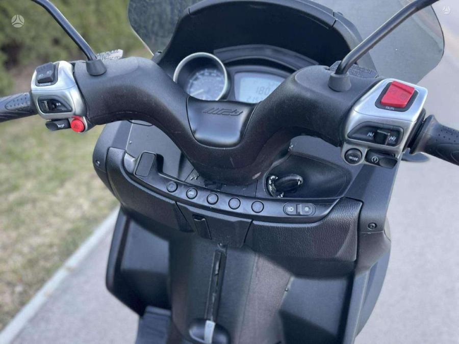 Zaļš Piaggio MP3 2020 Tauragė, ar dzinēja tilpumu 0.35 L un nobraukumu 22 tūkst. km par 4300 €, foto 13 vietnē AUTOMOTO.COM.LV