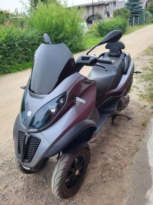 Grey Piaggio MP3 2009 in Klaipeda, with an engine capacity of 0.40 L and mileage of 35 thousand km for 1500 €, photo  on AUTOMOTO.COM.LV