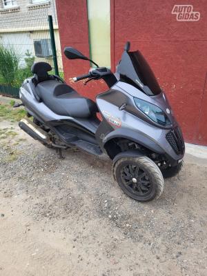 Серый Piaggio MP3 2009 в Клайпеда, объемом двигателя 0.40 л и пробегом 35 тыс. км за 1500 €, фото 3 на AUTOMOTO.COM.LV