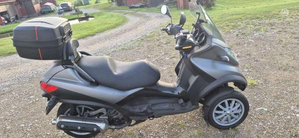 Серый Piaggio MP3 2011 в Утена, объемом двигателя 0.40 л и пробегом 46 тыс. км за 2200 €, фото 5 на AUTOMOTO.COM.LV