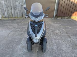 Pelēks Piaggio MP3 2013 Telšiai, ar dzinēja tilpumu 0.30 L un nobraukumu 27 tūkst. km par 2350 €, foto 3 vietnē AUTOMOTO.COM.LV