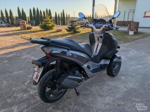 Pelēks Piaggio MP3 2013 Telšiai, ar dzinēja tilpumu 0.30 L un nobraukumu 27 tūkst. km par 2350 €, foto 6 vietnē AUTOMOTO.COM.LV
