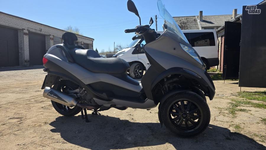 Серый Piaggio MP3 2013 в Ретавас, объемом двигателя 0.50 л и пробегом 39 тыс. км за 3450 €, фото 3 на AUTOMOTO.COM.LV