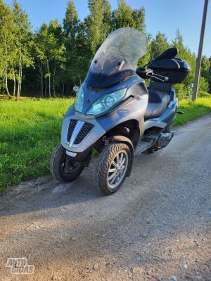 Grey Piaggio MP3 2014 in Klaipeda, with an engine capacity of 0.50 L and mileage of 34 thousand km for 1300 €, photo  on AUTOMOTO.COM.LV
