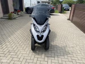 Grey Piaggio MP3 2015 in Kaunas, with an engine capacity of 0.50 L and mileage of 8 thousand km for 3499 €, photo 9 on AUTOMOTO.COM.LV