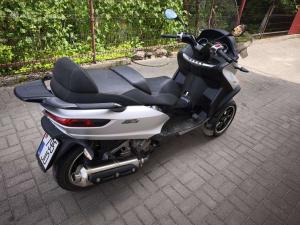 Grey Piaggio MP3 2015 in Kaunas, with an engine capacity of 0.50 L and mileage of 27 thousand km for 3900 €, photo  on AUTOMOTO.COM.LV