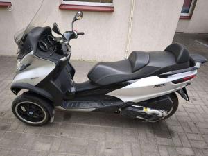Grey Piaggio MP3 2015 in Kaunas, with an engine capacity of 0.50 L and mileage of 27 thousand km for 3900 €, photo 5 on AUTOMOTO.COM.LV