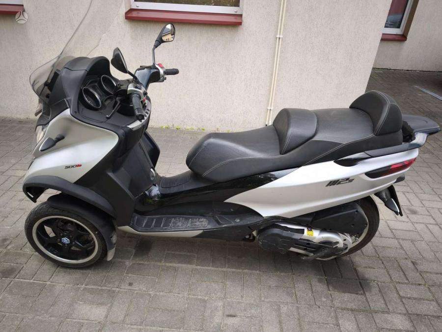 Grey Piaggio MP3 2015 in Kaunas, with an engine capacity of 0.50 L and mileage of 27 thousand km for 3900 €, photo 5 on AUTOMOTO.COM.LV
