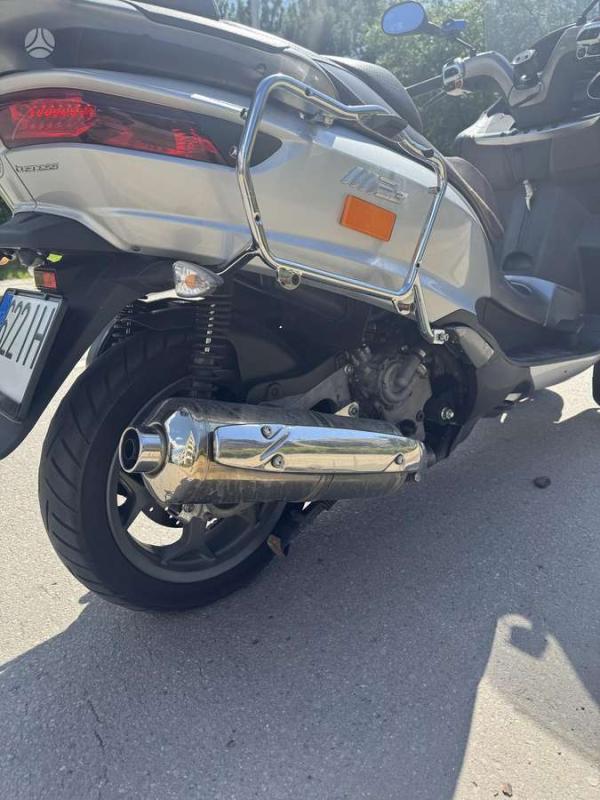 Pelēks Piaggio MP3 2017 Viļņa, ar dzinēja tilpumu 0.50 L un nobraukumu 39 tūkst. km par 3950 €, foto 9 vietnē AUTOMOTO.COM.LV