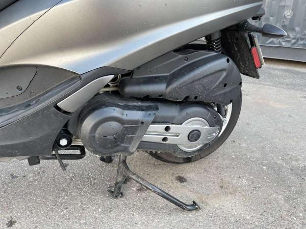 Grey Piaggio MP3 2018 in Klaipeda, with an engine capacity of 0.50 L and mileage of 4 thousand km for 1950 €, photo 8 on AUTOMOTO.COM.LV