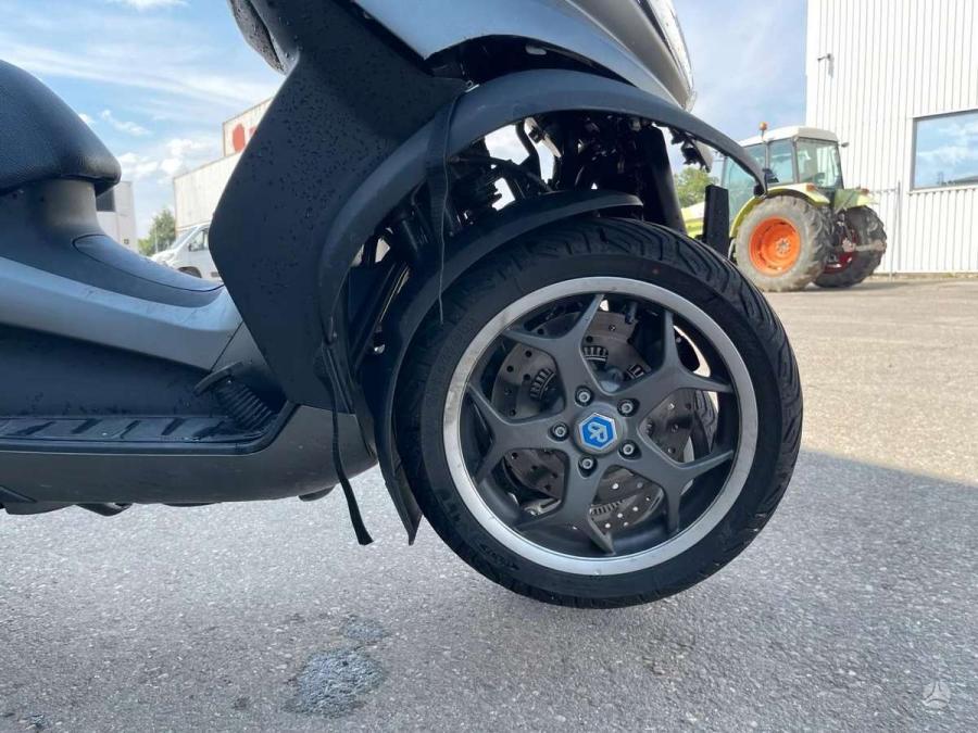Grey Piaggio MP3 2018 in Klaipeda, with an engine capacity of 0.50 L and mileage of 4 thousand km for 1950 €, photo 10 on AUTOMOTO.COM.LV