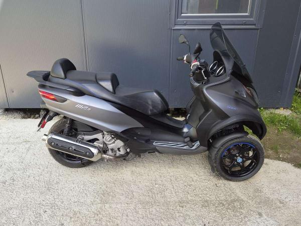 Grey Piaggio MP3 2018 in Vilnius, with an engine capacity of 0.50 L and mileage of 26 thousand km for 3850 €, photo 1 on AUTOMOTO.COM.LV