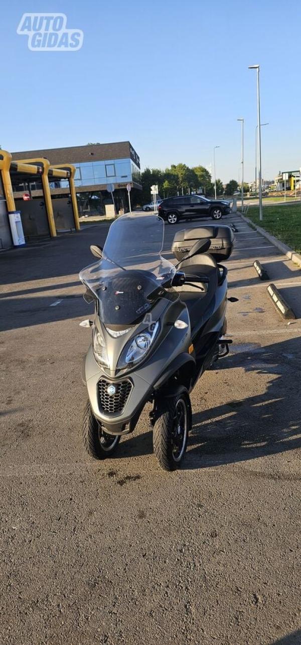 Серый Piaggio MP3 2019 в Каунас, объемом двигателя 0.30 л и пробегом 18 тыс. км за 2850 €, фото 4 на AUTOMOTO.COM.LV