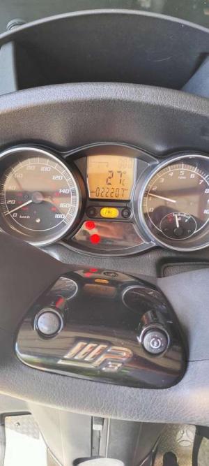 Pelēks Piaggio MP3 2020 Tauragė, ar dzinēja tilpumu 0.35 L un nobraukumu 12 tūkst. km par 2350 €, foto 11 vietnē AUTOMOTO.COM.LV