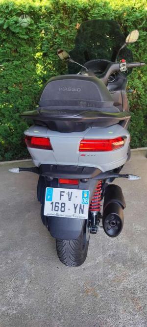 Pelēks Piaggio MP3 2020 Tauragė, ar dzinēja tilpumu 0.35 L un nobraukumu 12 tūkst. km par 2350 €, foto 13 vietnē AUTOMOTO.COM.LV