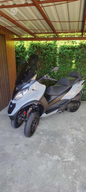 Pelēks Piaggio MP3 2020 Tauragė, ar dzinēja tilpumu 0.35 L un nobraukumu 12 tūkst. km par 2350 €, foto 15 vietnē AUTOMOTO.COM.LV