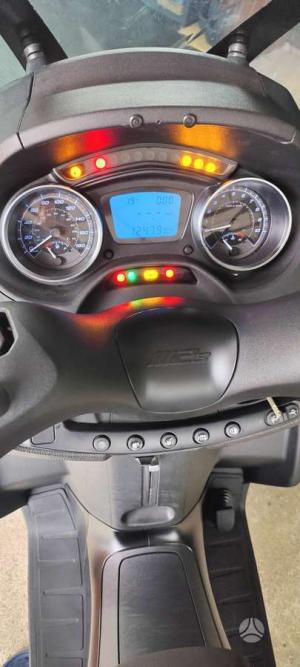 Pelēks Piaggio MP3 2020 Tauragė, ar dzinēja tilpumu 0.35 L un nobraukumu 12 tūkst. km par 2350 €, foto 16 vietnē AUTOMOTO.COM.LV